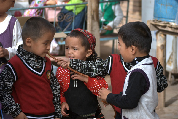 Photo, Image & Picture of Sunday Bazaar Children