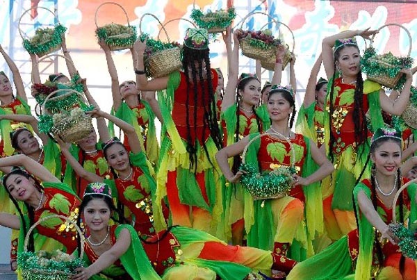 Photo, Image & Picture of Girls in Grape Festival