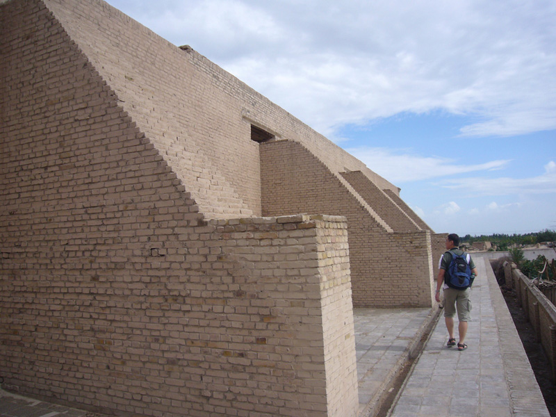 Photos, Images & Pictures of Xinjiang Kuqa Mosque, China Silk Road Travel