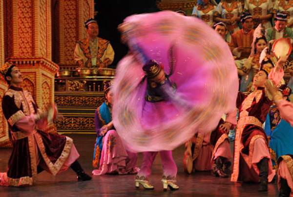 Photo, Image & Picture of Uyghur Muqam Dancing